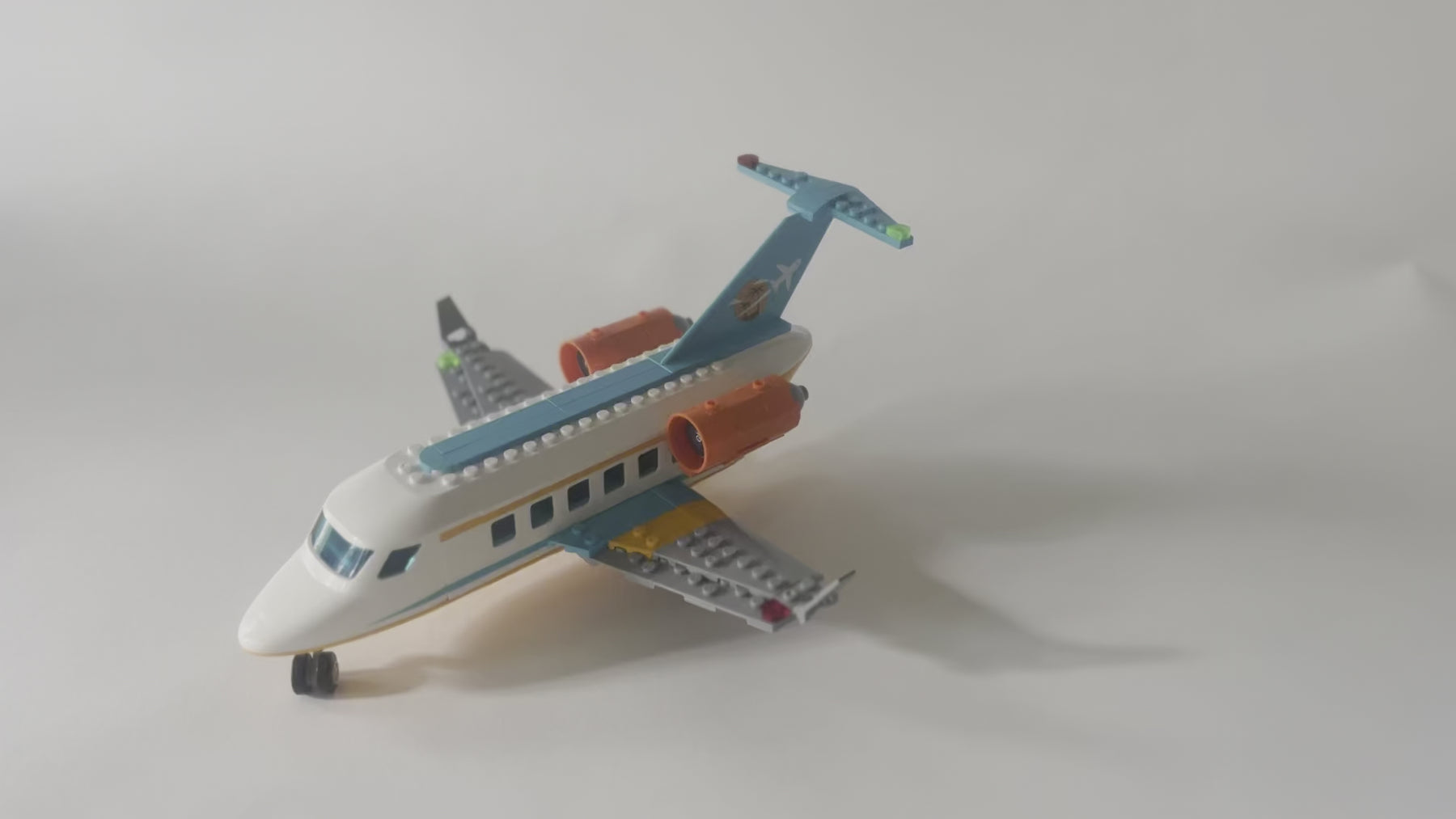 Vacation Airlines Airplane Brick Set | Brick Loot