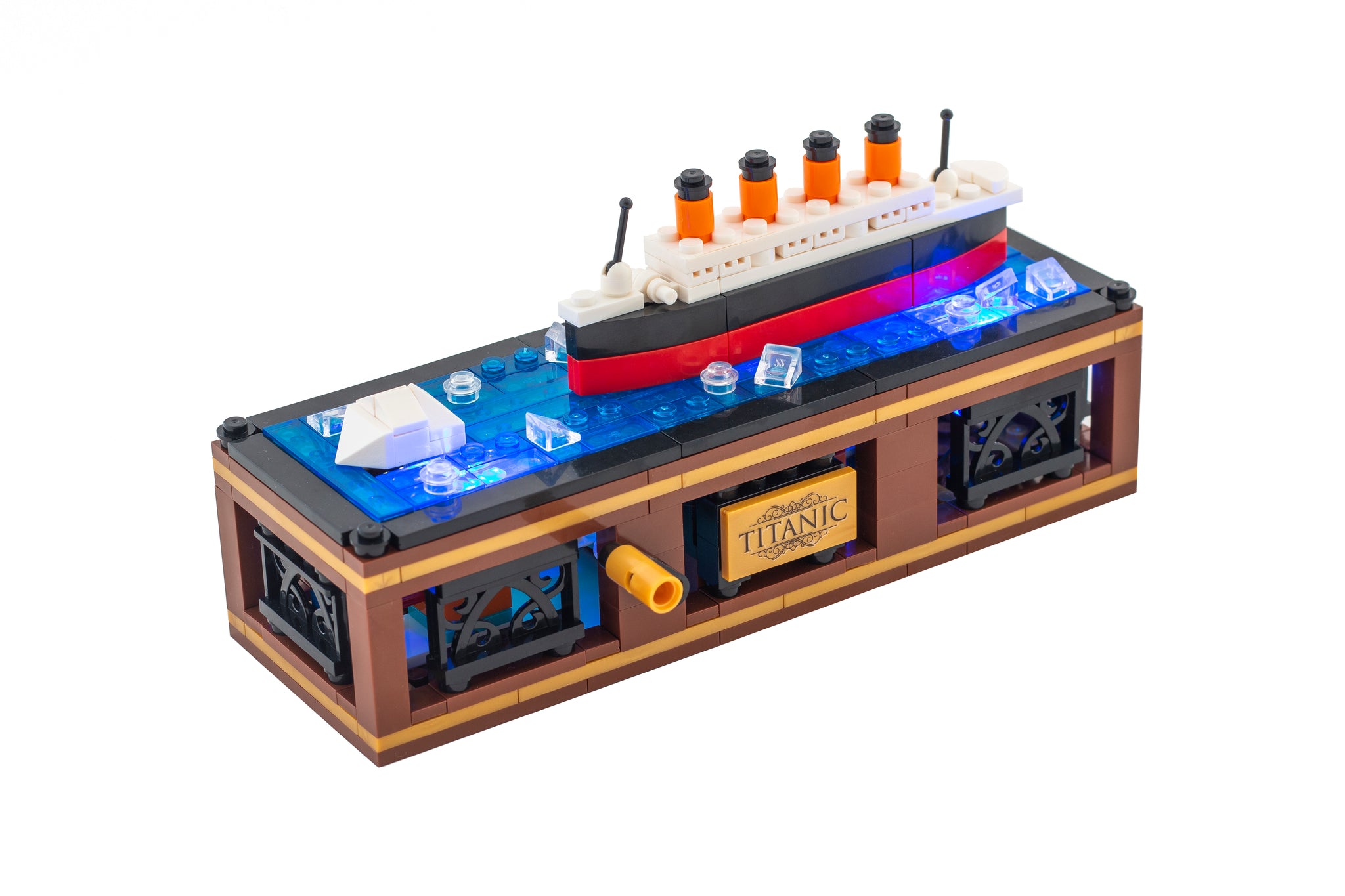 Titanic Ship - Moving Titanic with LED Light Kit – Brick Loot